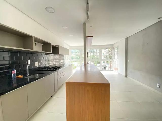 Apartamento para Venda em Petrópolis/RJ Itaipava 3 Quartos