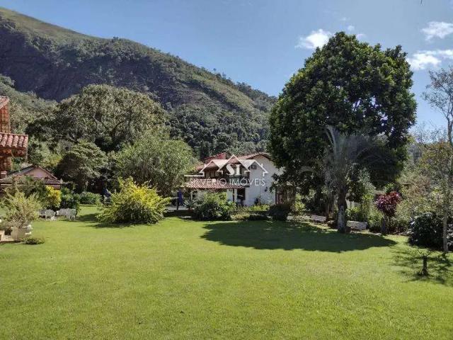 Apartamento para Venda em Petrópolis/RJ Itaipava 3 Quartos