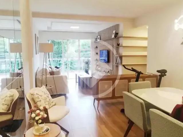Apartamento para Venda em Petrópolis/RJ Itaipava 3 Quartos
