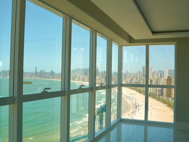 Apartamento para venda em Pioneiros em Balneário Camboriú Santa Catarina de 150.00m² com 4 Quartos, 4 Suítes e 4 Garagens