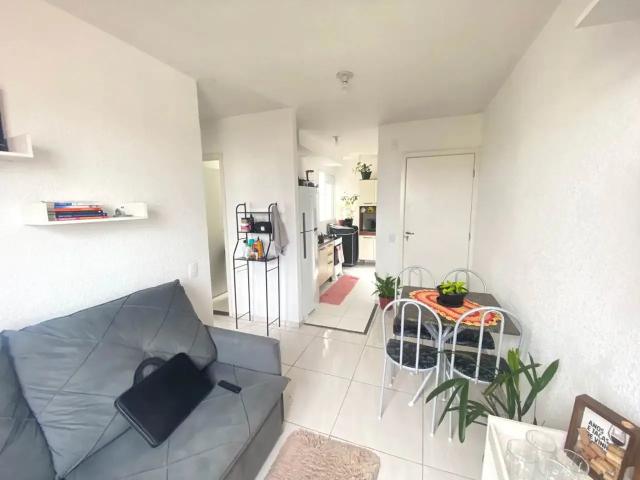 Apartamento para Venda em Pinhais/PR Jardim Cláudia 2 Quartos