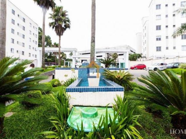Apartamento para venda em Pinheirinho de 54.00m² com 2 Quartos, 1 Suite e 1 Garagem