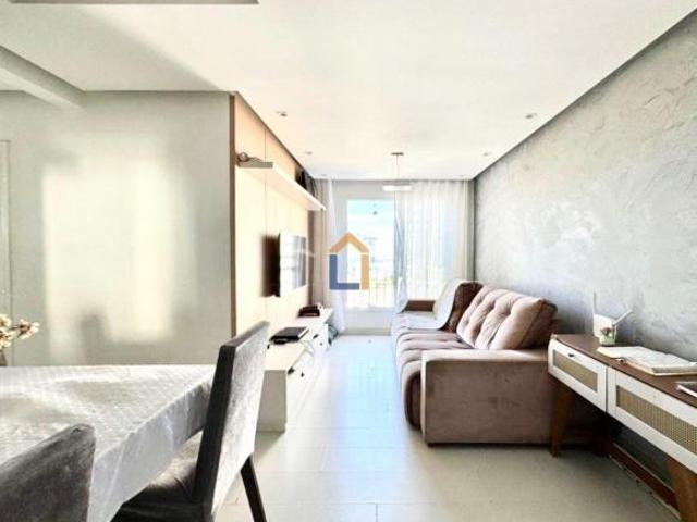 Apartamento para venda em Pinheirinho de 73.00m² com 3 Quartos, 1 Suite e 1 Garagem