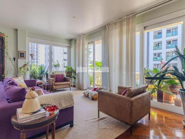 Apartamento para venda em Pinheiros com 4 quartos, sendo 3 suítes, 246m²