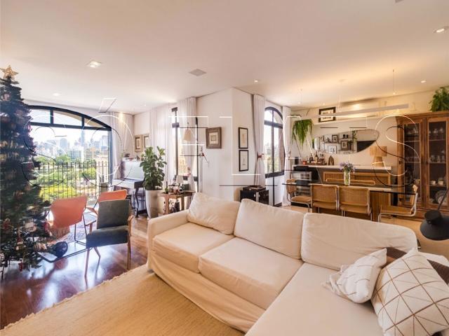 Apartamento para venda em Pinheiros em São Paulo São Paulo de 165.00m² com 3 Quartos, 1 Suíte e 4 Garagens