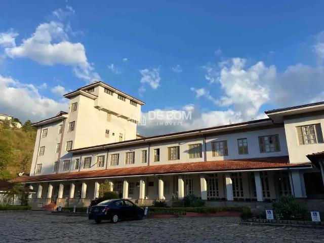 Apartamento para Venda em Poços de Caldas/MG Centro 5 Quartos