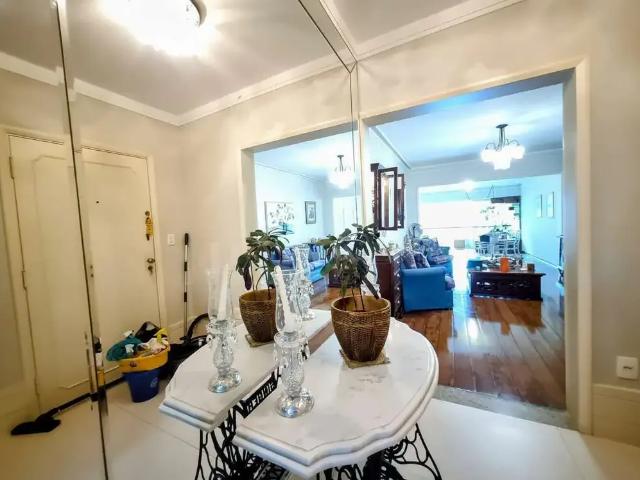 Apartamento para Venda em Poços de Caldas/MG Centro 3 Quartos