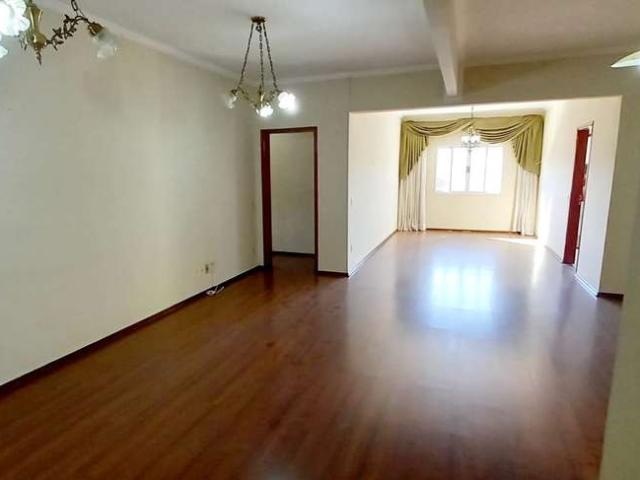 Apartamento para Venda em Poços de Caldas/MG Centro 3 Quartos