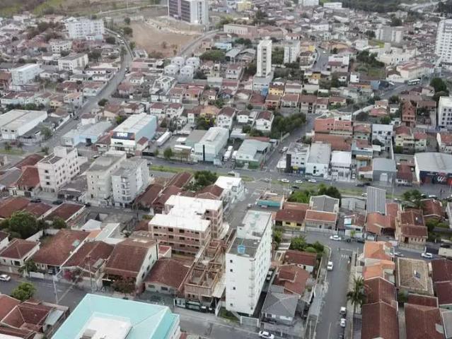 Apartamento para Venda em Poços de Caldas/MG Jardim Country Club 2 Quartos