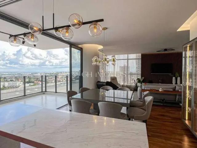 Apartamento para Venda em Ponta Grossa/PR Oficinas 3 Quartos