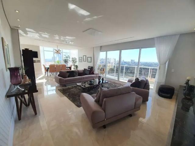 Apartamento para Venda em Ponta Grossa/PR Oficinas 4 Quartos