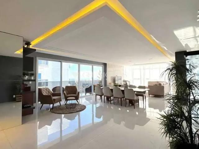 Apartamento para Venda em Ponta Grossa/PR Oficinas 4 Quartos