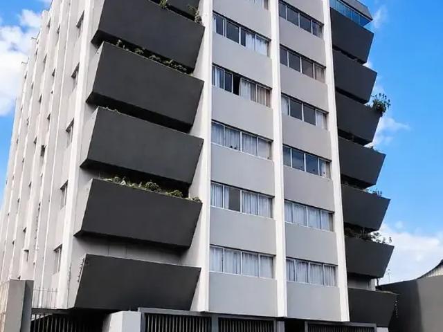 Apartamento para Venda em Ponta Grossa/PR Centro 4 Quartos