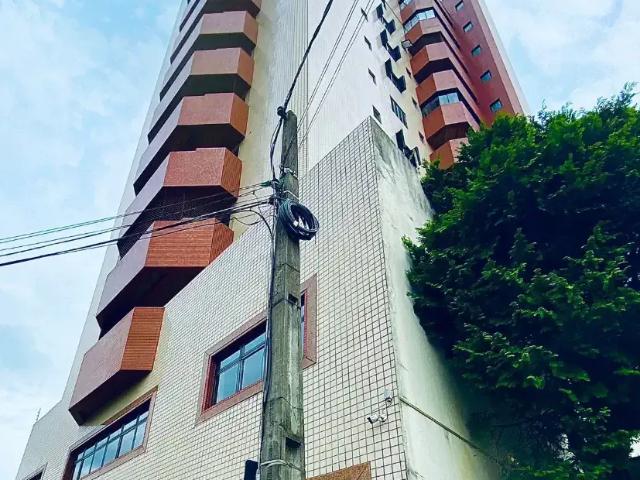 Apartamento para Venda em Ponta Grossa/PR Centro 3 Quartos