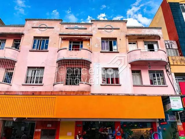 Apartamento para Venda em Ponta Grossa/PR Centro 3 Quartos