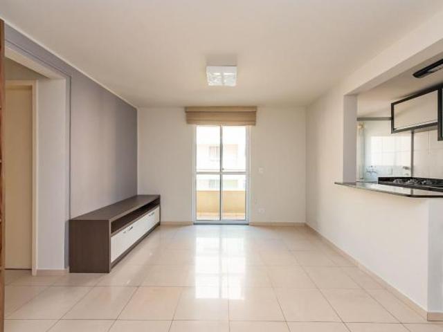 Apartamento para venda em Portão de 57.00m² com 2 Quartos, 1 Suite e 1 Garagem