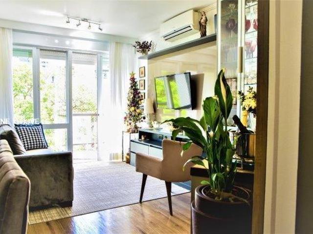 Apartamento para Venda em Porto Alegre, Petrópolis, 2 dormitórios, 1 suíte, 2 banheiros, 1 vaga