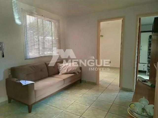 Apartamento para Venda em Porto Alegre/RS Mário Quintana 2 Quartos
