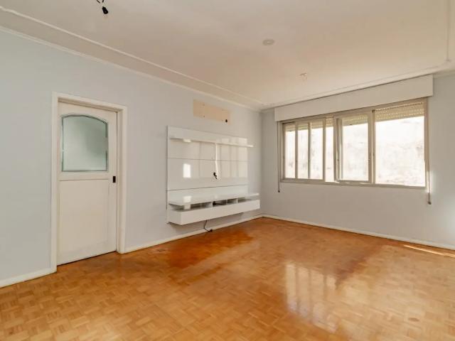 Apartamento para Venda em Porto Alegre/RS Medianeira 3 Quartos