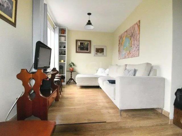Apartamento para Venda em Porto Alegre/RS Medianeira 2 Quartos