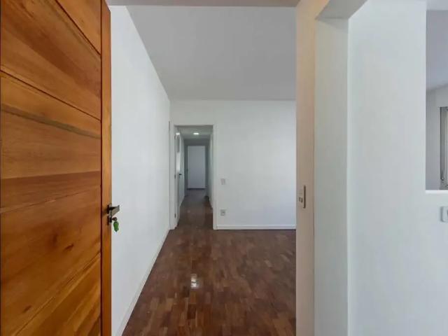 Apartamento para Venda em Porto Alegre/RS Menino Deus 2 Quartos