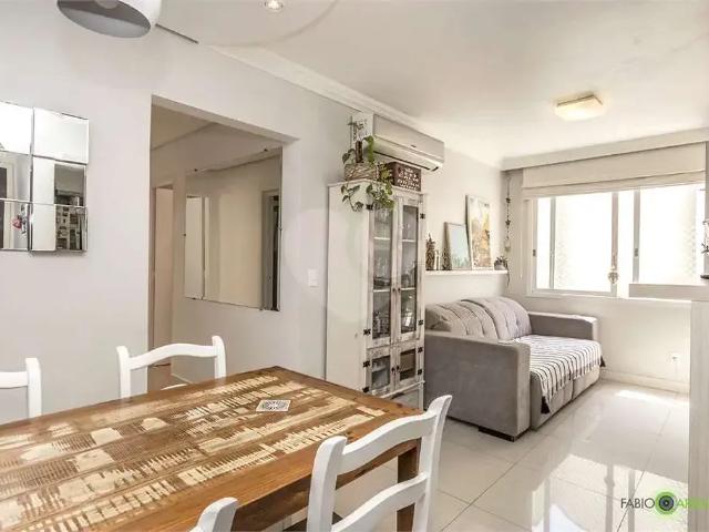 Apartamento para Venda em Porto Alegre/RS Menino Deus 2 Quartos