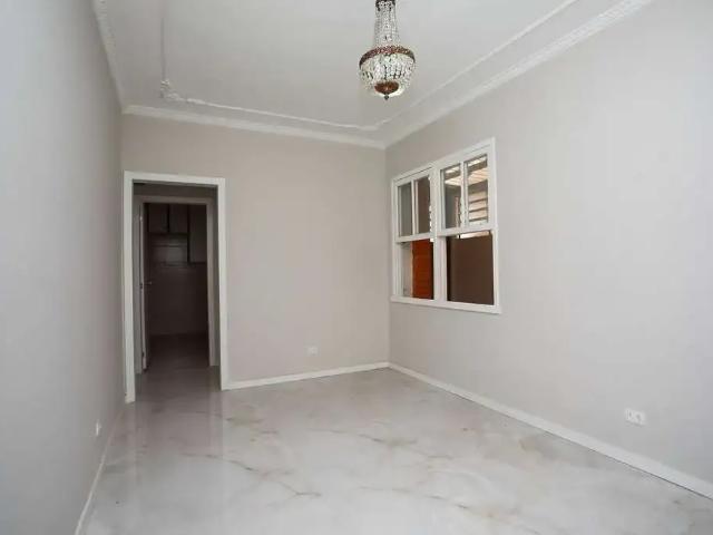 Apartamento para Venda em Porto Alegre/RS Menino Deus 2 Quartos