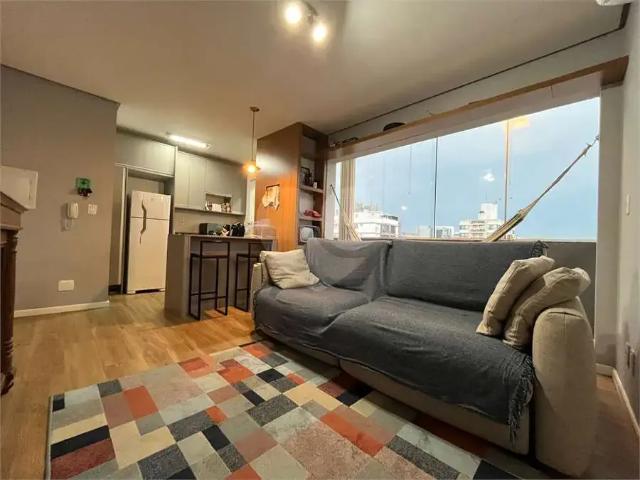 Apartamento para Venda em Porto Alegre/RS Menino Deus 2 Quartos