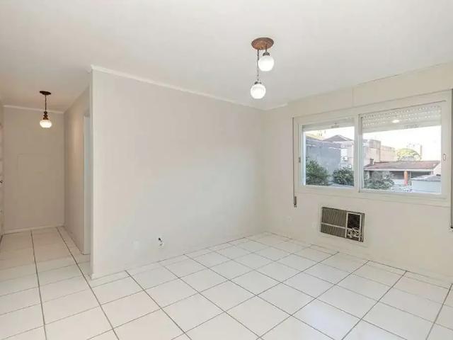 Apartamento para Venda em Porto Alegre/RS Menino Deus 2 Quartos