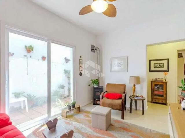 Apartamento para Venda em Porto Alegre/RS Menino Deus 2 Quartos