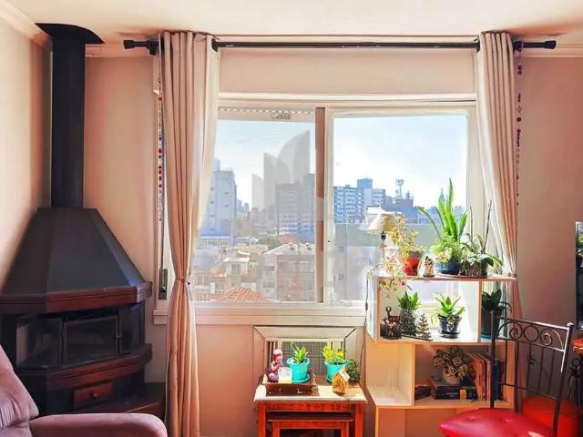 Apartamento para Venda em Porto Alegre/RS Menino Deus 2 Quartos