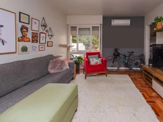 Apartamento para Venda em Porto Alegre/RS Menino Deus 2 Quartos