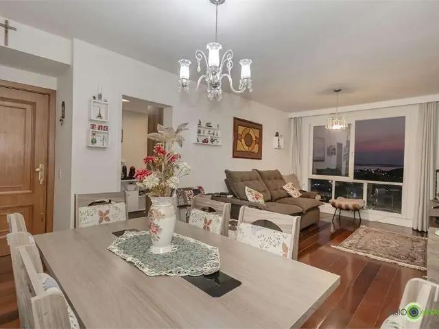 Apartamento para Venda em Porto Alegre/RS Menino Deus 3 Quartos