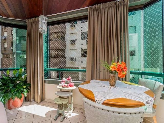 Apartamento para Venda em Porto Alegre/RS Menino Deus 3 Quartos