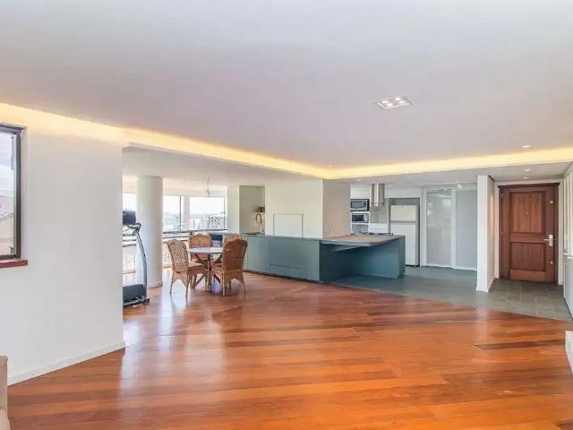 Apartamento para Venda em Porto Alegre/RS Moinhos de Vento 3 Quartos