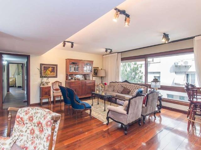 Apartamento para Venda em Porto Alegre/RS Moinhos de Vento 4 Quartos