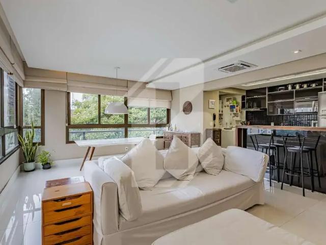 Apartamento para Venda em Porto Alegre/RS Mont Serrat 2 Quartos