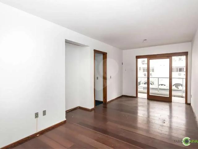 Apartamento para Venda em Porto Alegre/RS Mont Serrat 2 Quartos