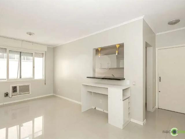 Apartamento para Venda em Porto Alegre/RS Mont Serrat 3 Quartos