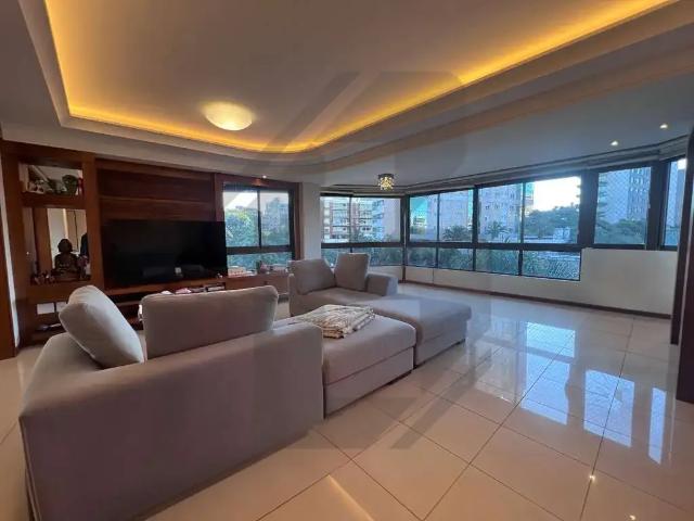 Apartamento para Venda em Porto Alegre/RS Mont Serrat 3 Quartos