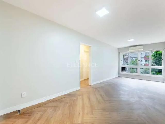 Apartamento para Venda em Porto Alegre/RS Auxiliadora 2 Quartos