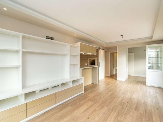 Apartamento para Venda em Porto Alegre/RS Auxiliadora 3 Quartos