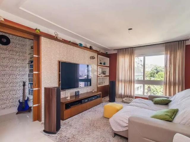 Apartamento para Venda em Porto Alegre/RS Auxiliadora 3 Quartos