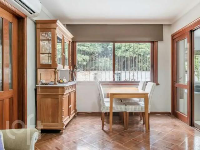 Apartamento para Venda em Porto Alegre/RS Auxiliadora 3 Quartos