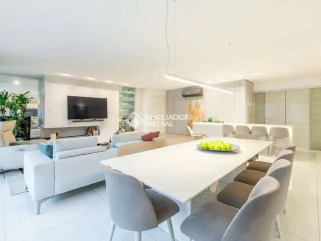 Apartamento para Venda em Porto Alegre/RS Auxiliadora 3 Quartos