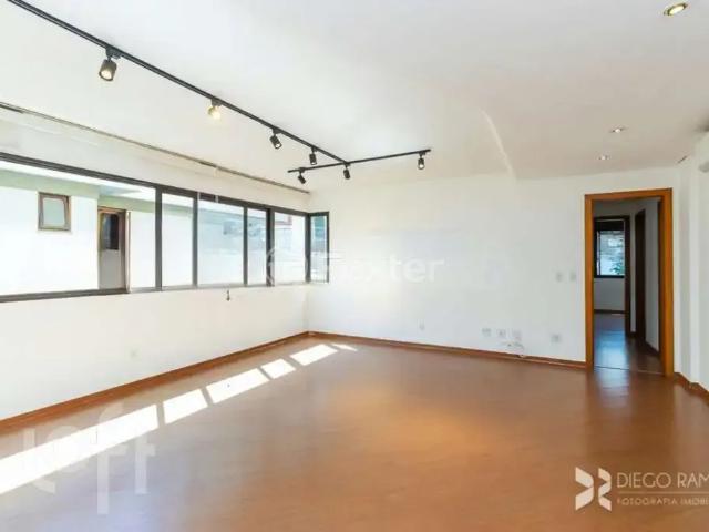 Apartamento para Venda em Porto Alegre/RS Auxiliadora 3 Quartos