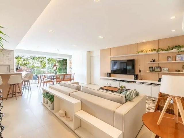 Apartamento para Venda em Porto Alegre/RS Auxiliadora 3 Quartos