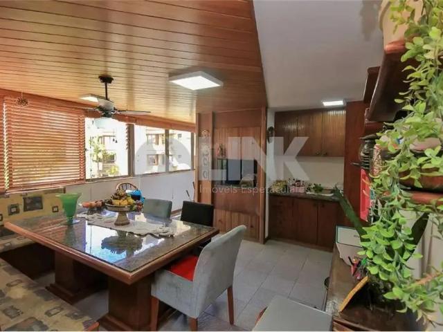 Apartamento para Venda em Porto Alegre/RS Auxiliadora 4 Quartos