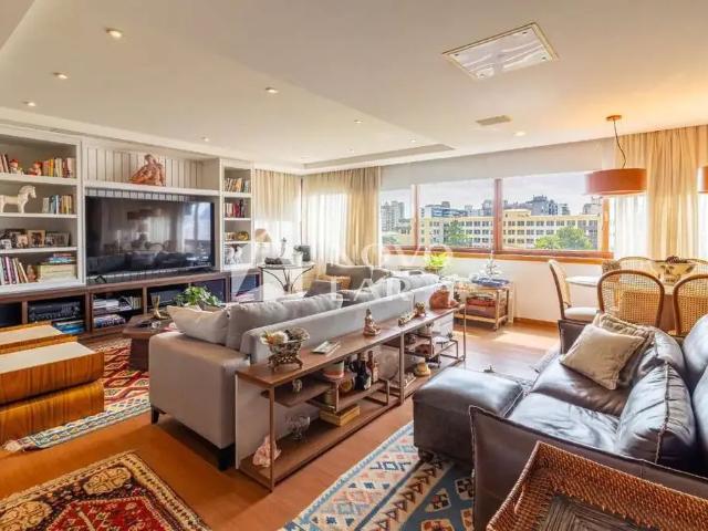 Apartamento para Venda em Porto Alegre/RS Auxiliadora 4 Quartos