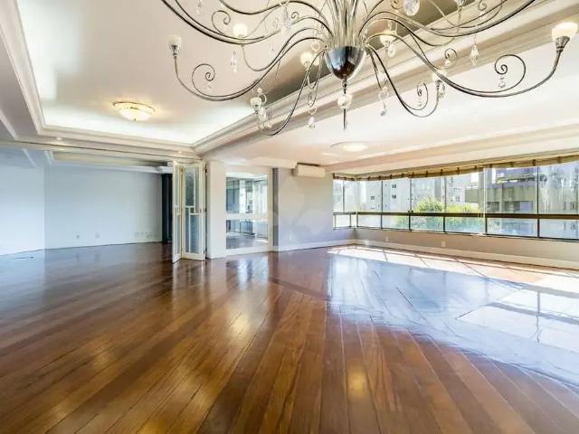 Apartamento para Venda em Porto Alegre/RS Auxiliadora 4 Quartos